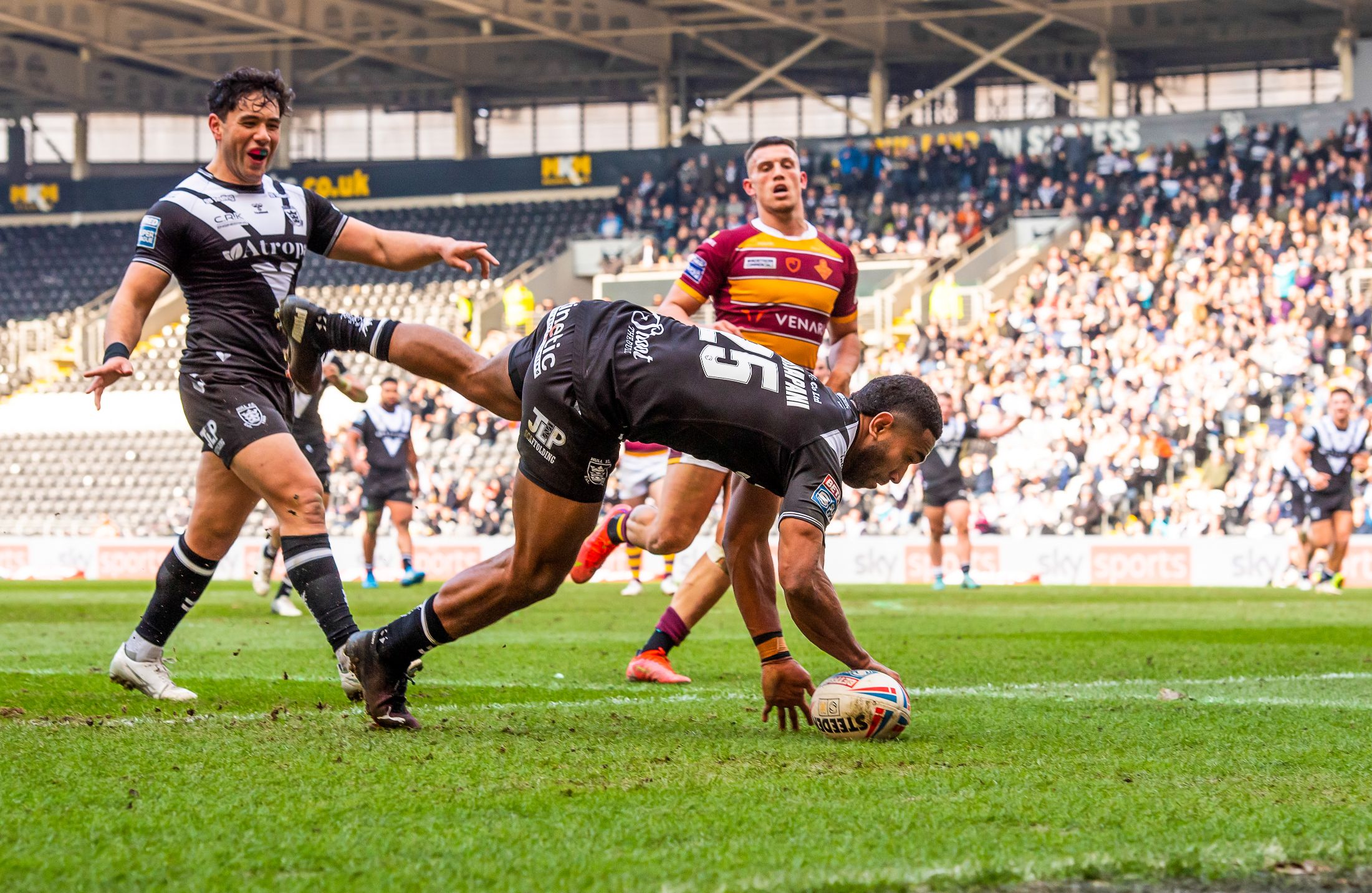 Match Day Gallery: Hull FC vs Huddersfield - Hull FC News